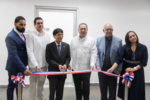 Ministerio de Salud y SNS reciben tomógrafo donado por Japón - Salud News