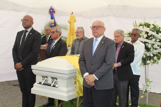 Colegio Médico Dominicano rinde homenaje póstumo al psiquiatra Fernando ...
